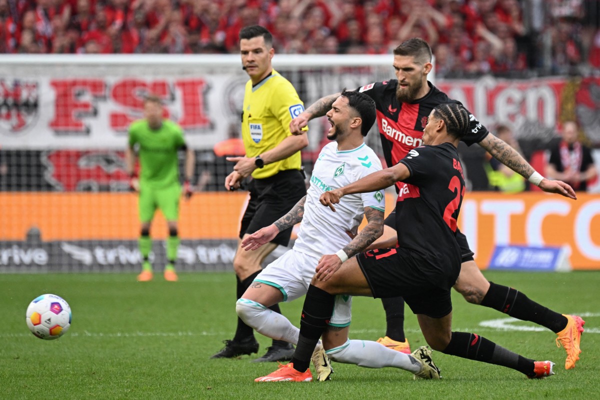 Leverkusen Secure Maiden Bundesliga Title With 5 0 Win Over Bremen