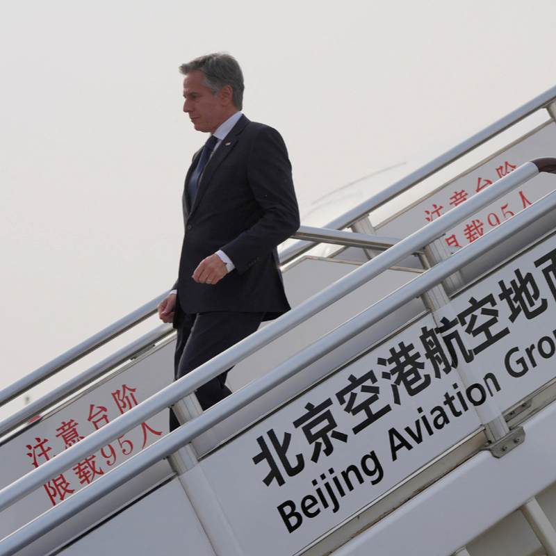 Low-key welcome shows what's expected