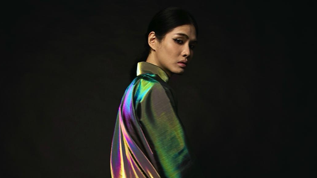 Masters fight tooth and nail to keep cheongsam art alive