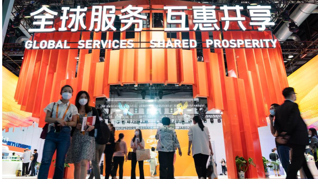 China's services trade maintains rapid growth in first four months
