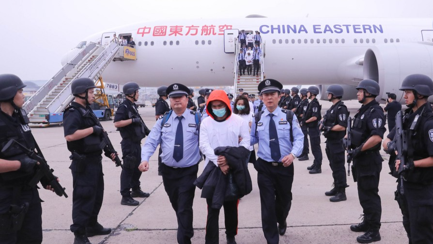 19 telecom fraud suspects handed over to China by Vietnam