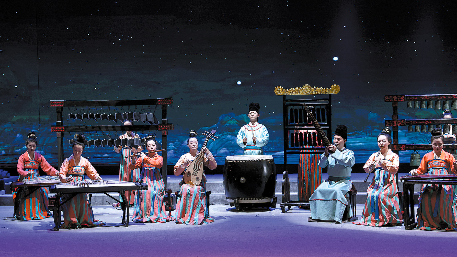 Museum strikes ancient notes with replicas