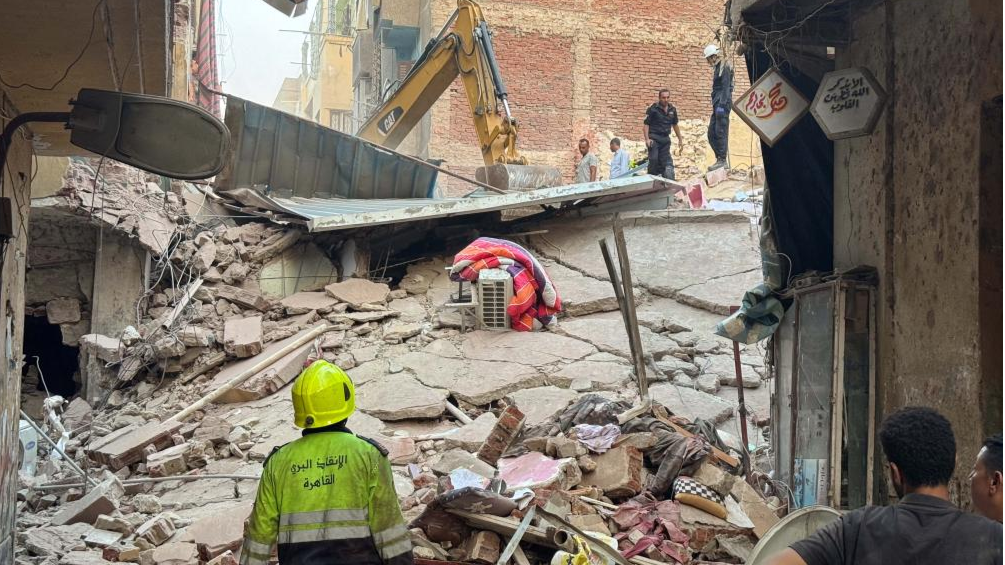 1 killed, 7 wounded in Cairo building collapse