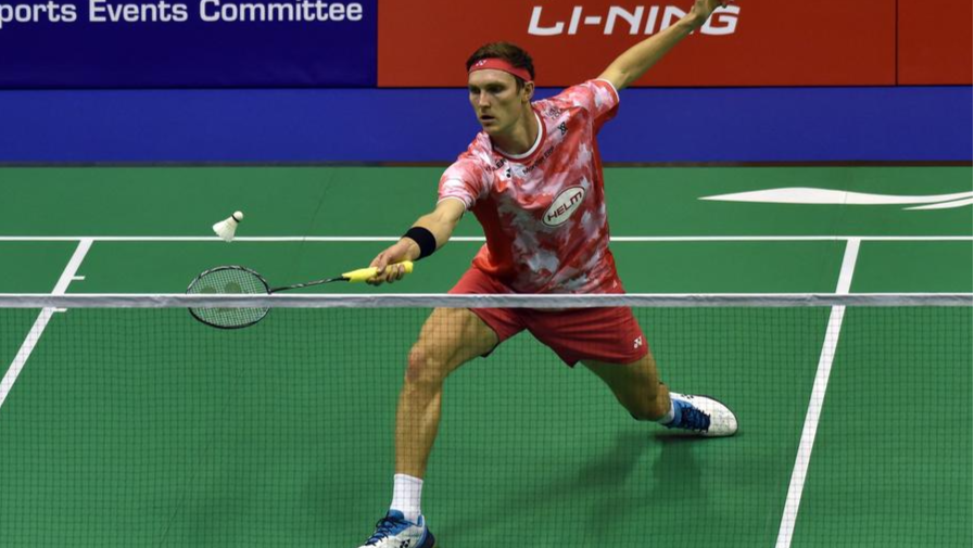 Olympic champion Axelsen advances to badminton Hong Kong Open final