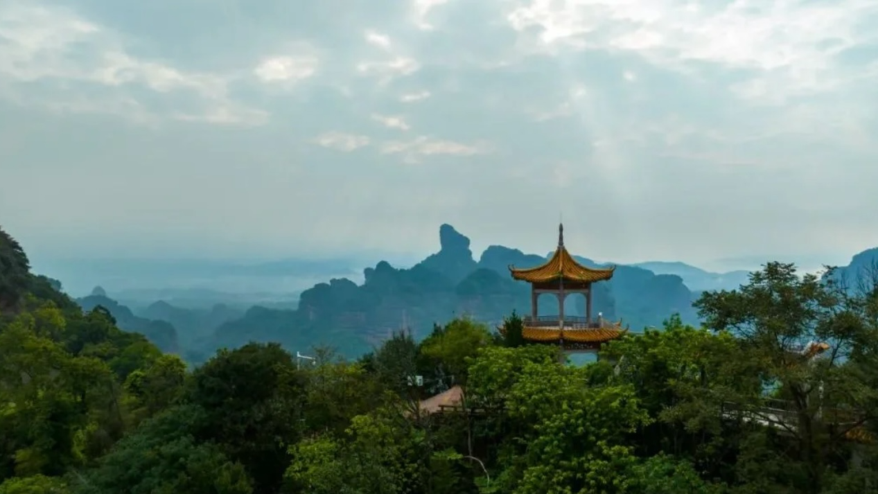 Shaoguan launches Danxia Mountain tourism complex to boost global appeal