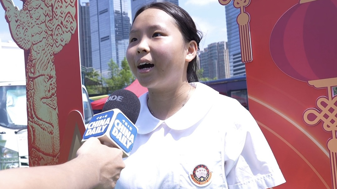HK student: progress together with the support of our motherland