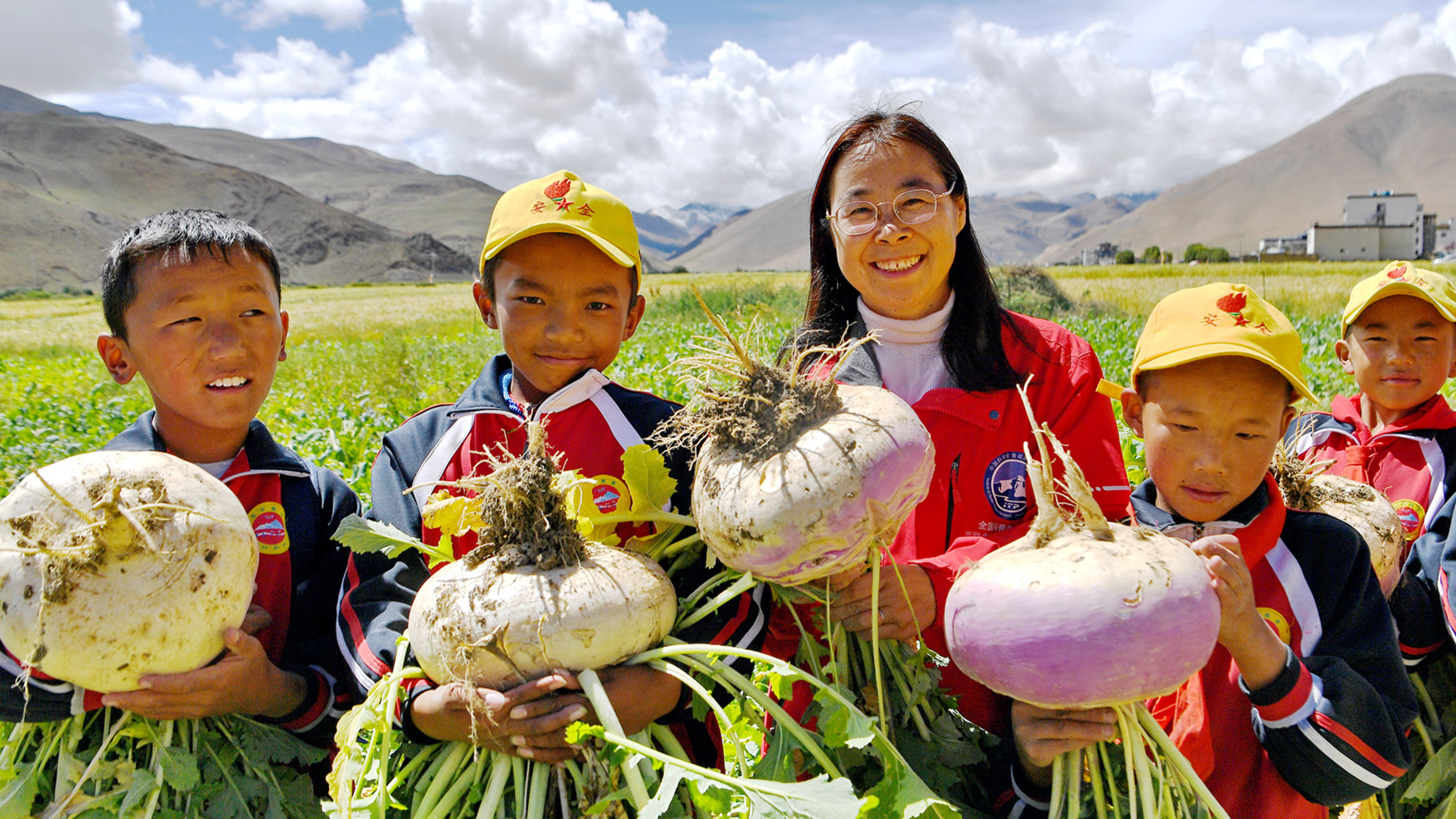 Mountain turnip growers reach their summit