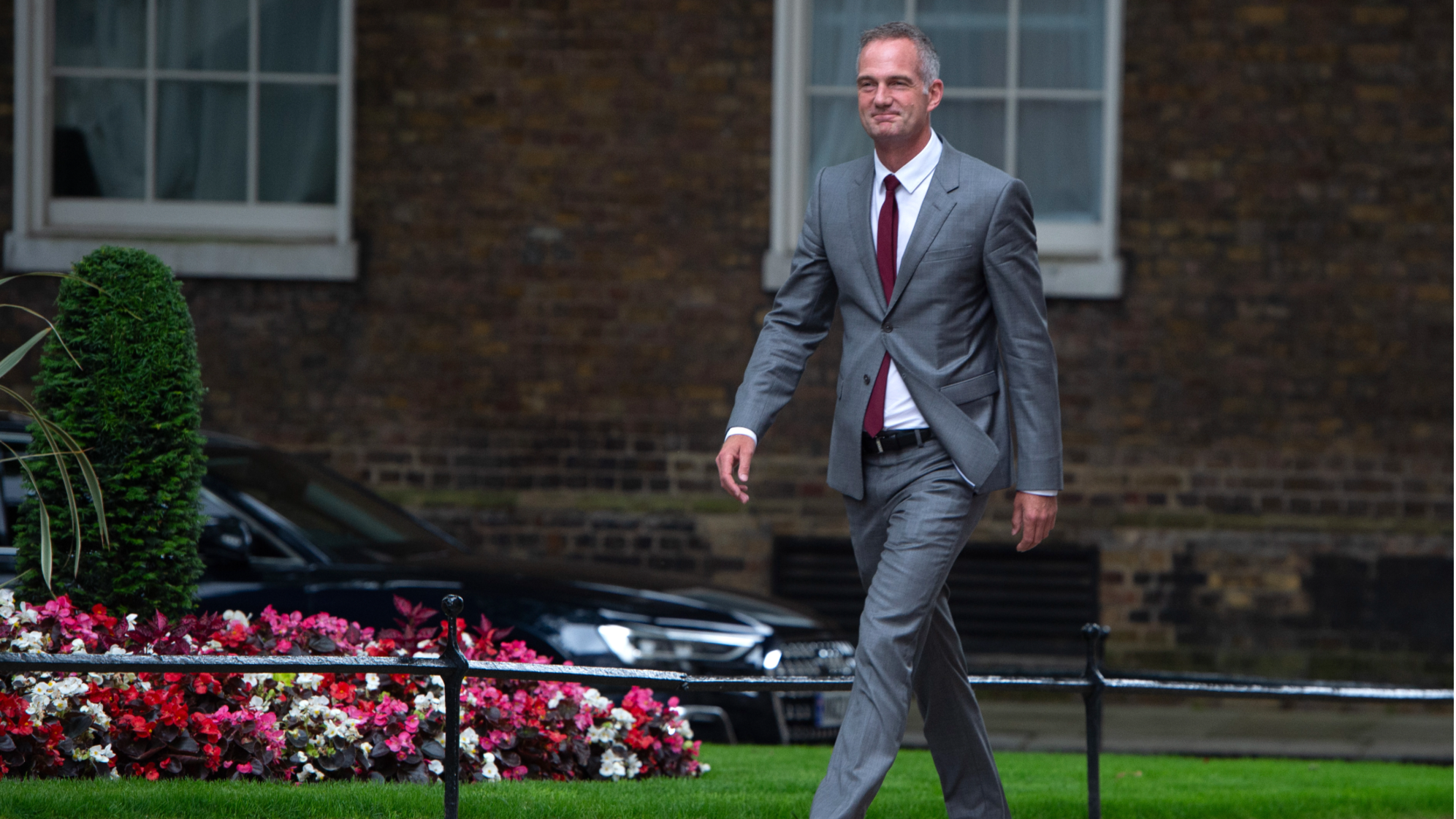 Britain sets up Regulatory Innovation Office to boost growth