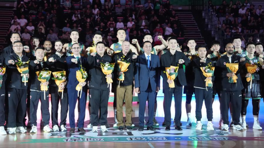 CBA: Liaoning starts strong in title defense, Beijing edges Shanghai in OT