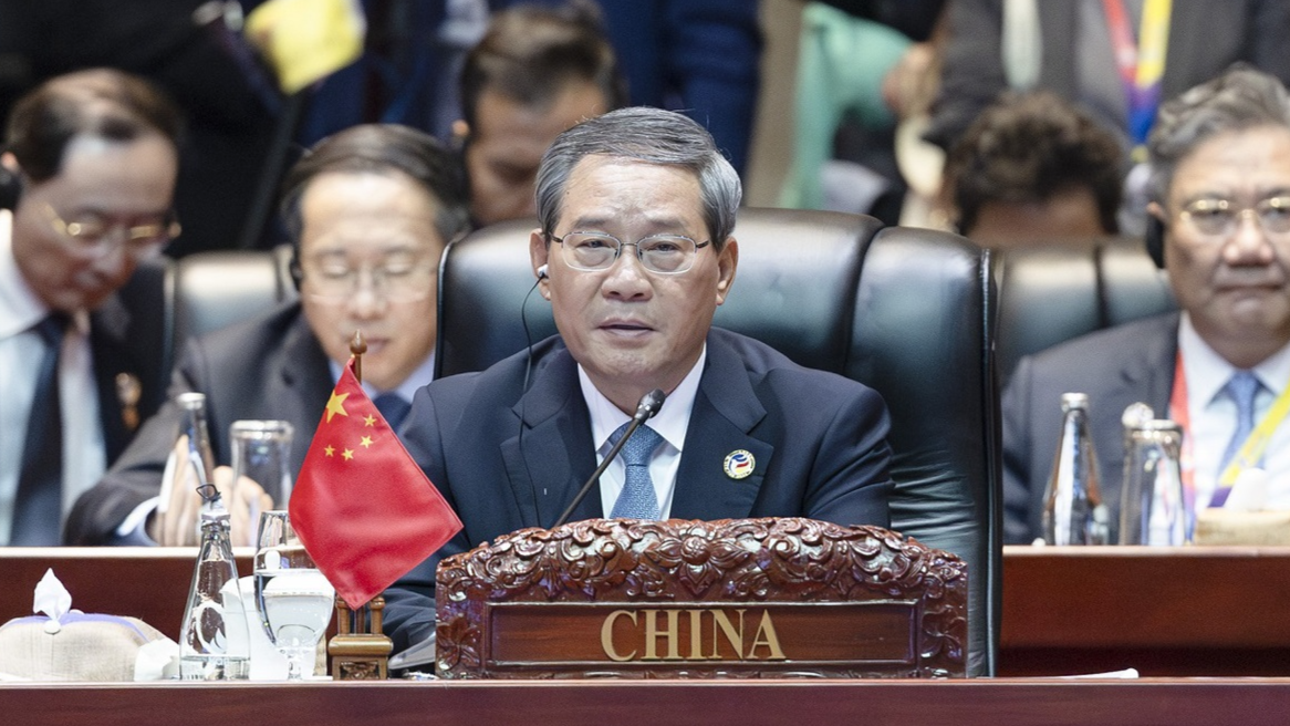 Chinese premier urges peace in Asia