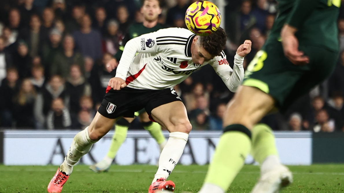 Wilson's late brace gives Fulham 2-1 comeback win over Brentford