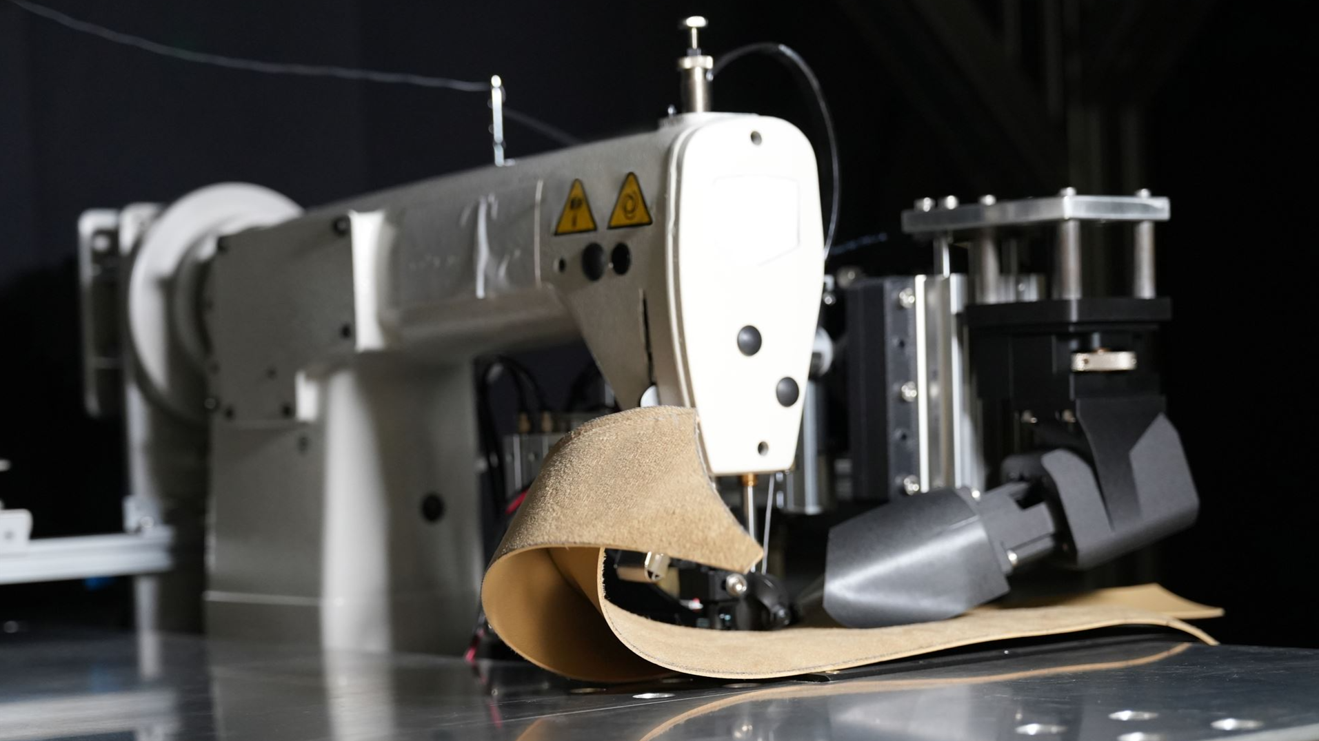 TransGP's breakthroughs in 2D & 3D robotic sewing