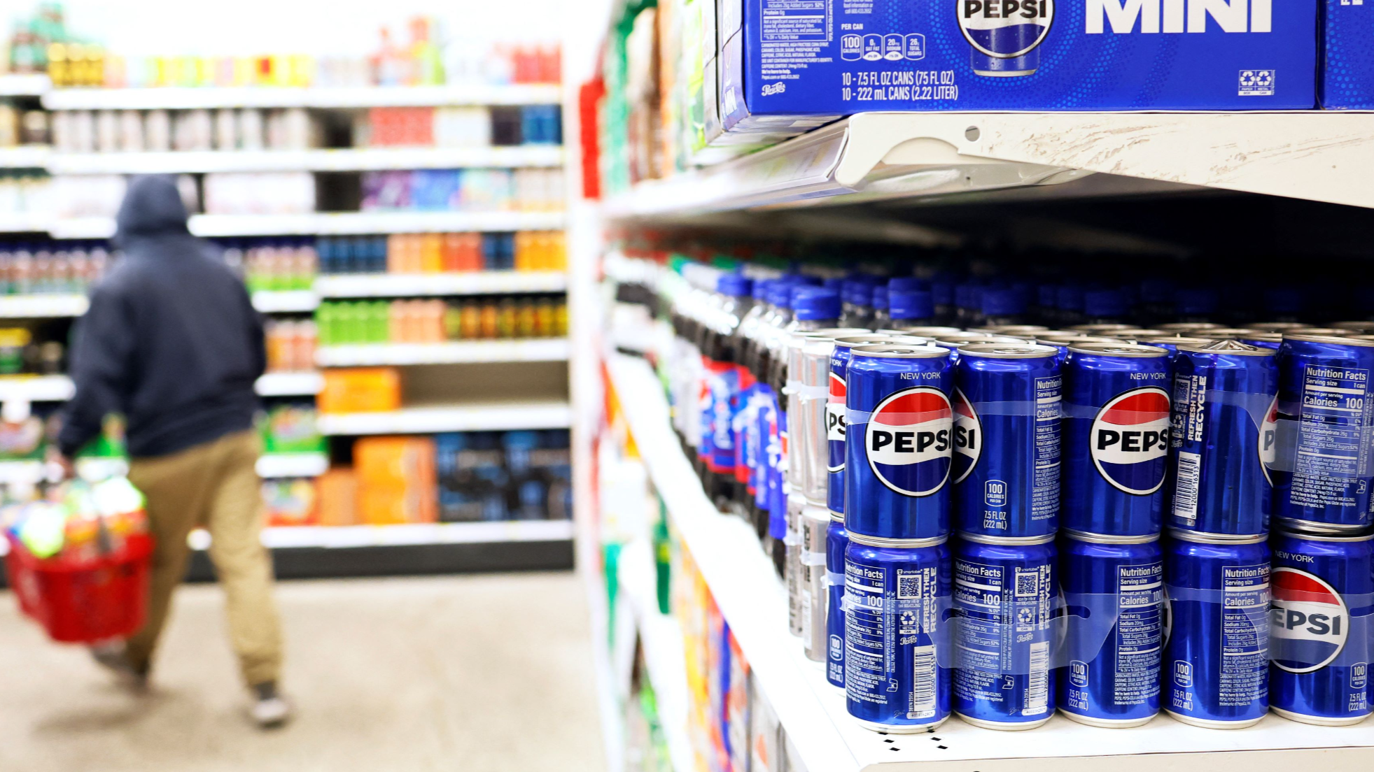 Food companies sell less-healthy products in poorer countries, says report
