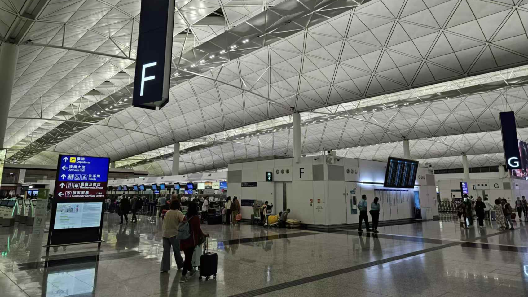 HK airport passenger traffic up 21.3% in October
