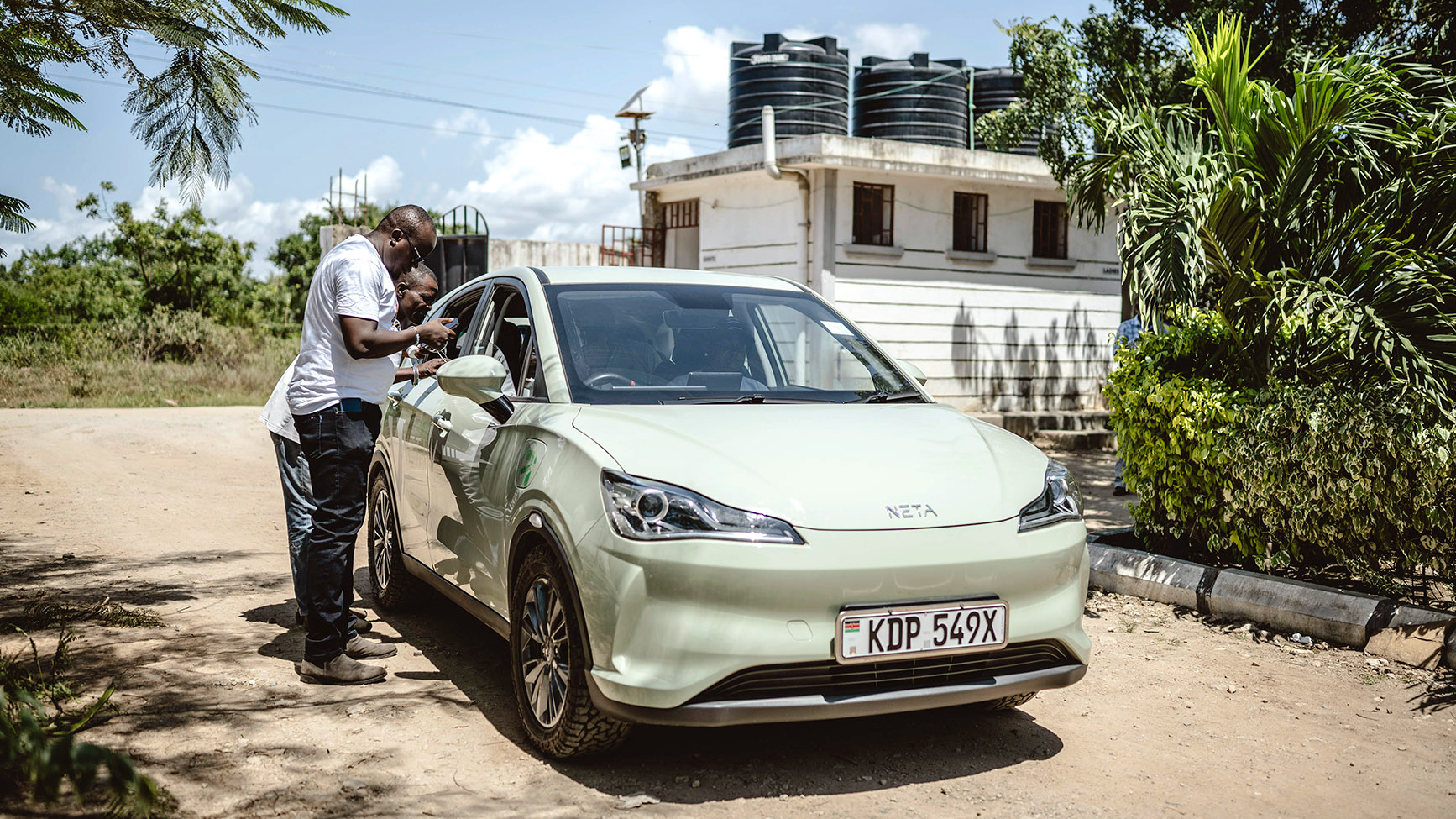 Chinese EV makers invest to boost green economy