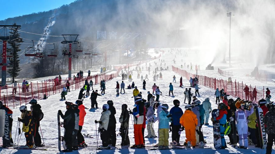 China's winter sports industry rides Olympic wave