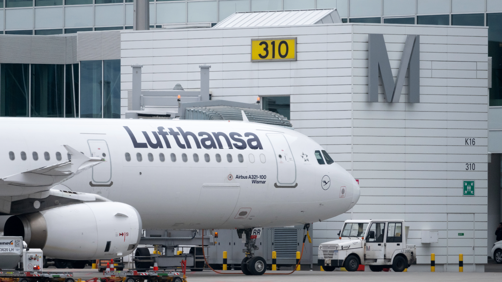 Munich, Hamburg airports hit by 2-day strike in wage dispute