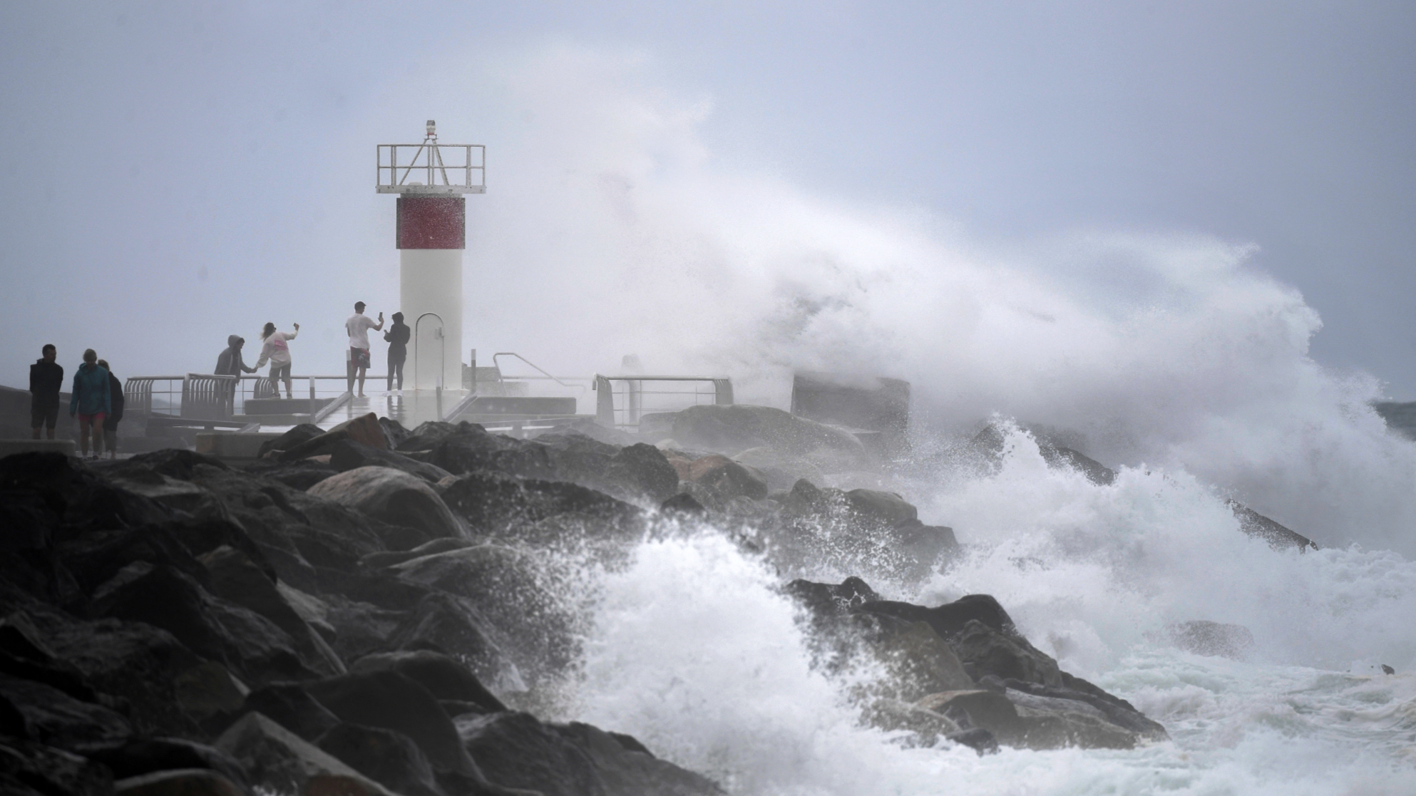 Australia's Queensland, NSW residents preparing for arrival of rare ...