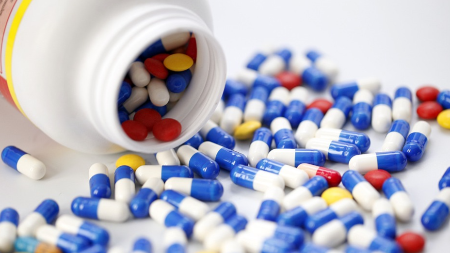 Commitment to control of narcotics reiterated