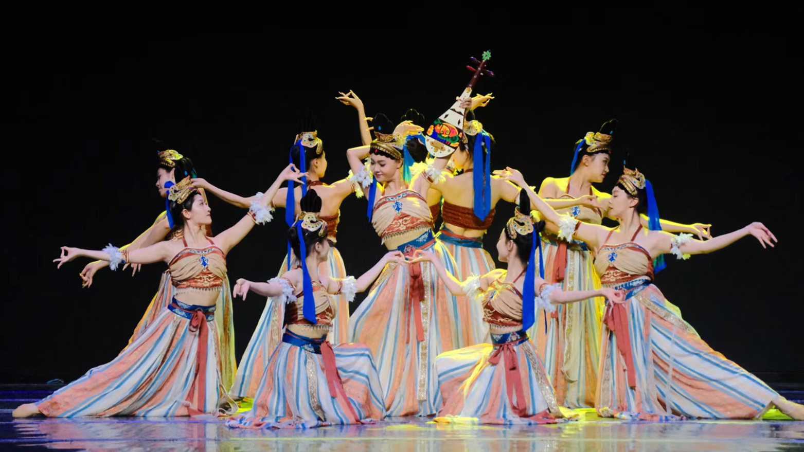Dancing for Dunhuang