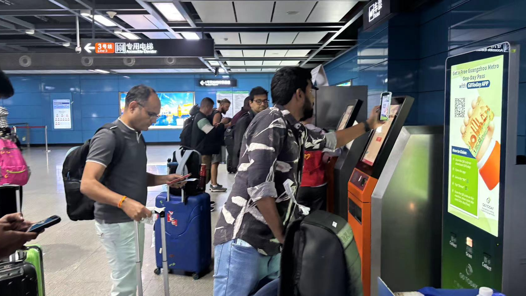 Metro pass helps traders do business and explore citywide