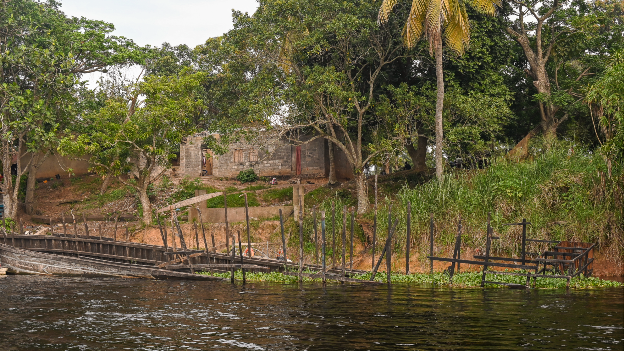 At least 148 people die after boat catches fire in Congo, media reports say