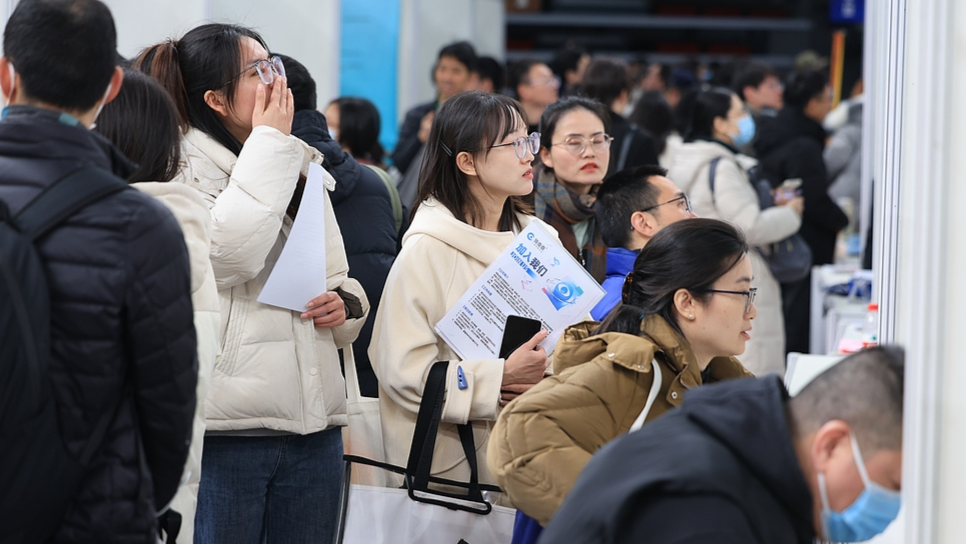 China's job market grows in 1st quarter