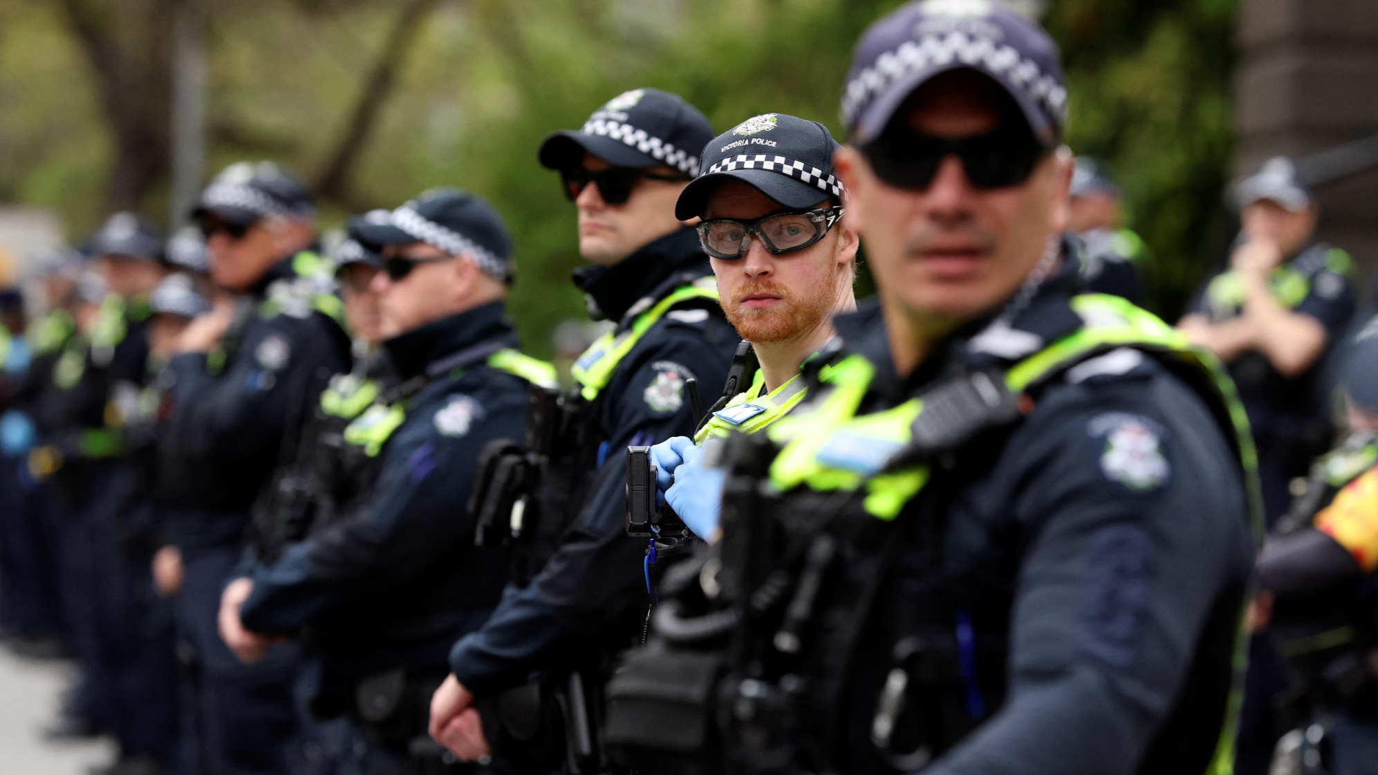 1 hospitalized, 2 arrested after fight in Melbourne's shopping center