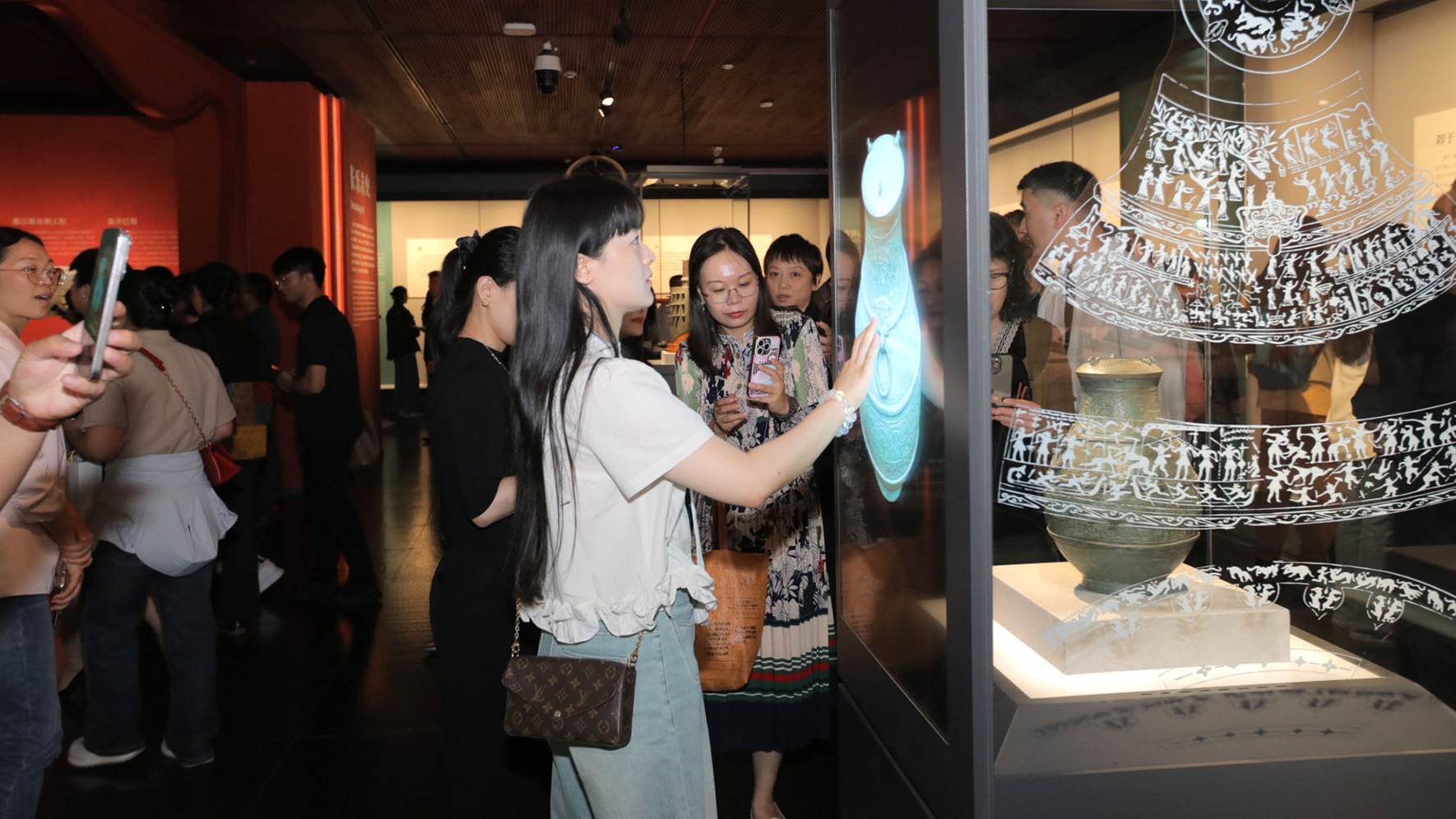 Tuning in to the past