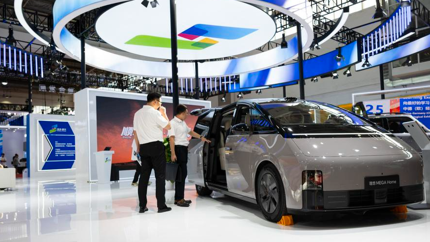 High-tech boom helps attract foreign investment