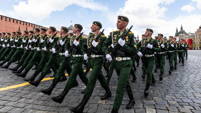 Putin bans foreign-made clothing for Russian army from 2026