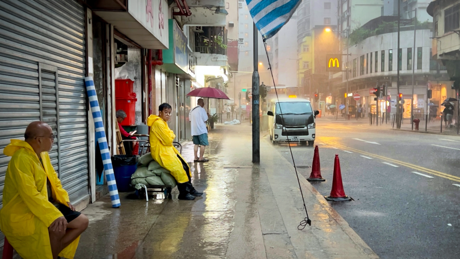 HK cancels T1 signal, issues amber rainstorm alert as Podul departs