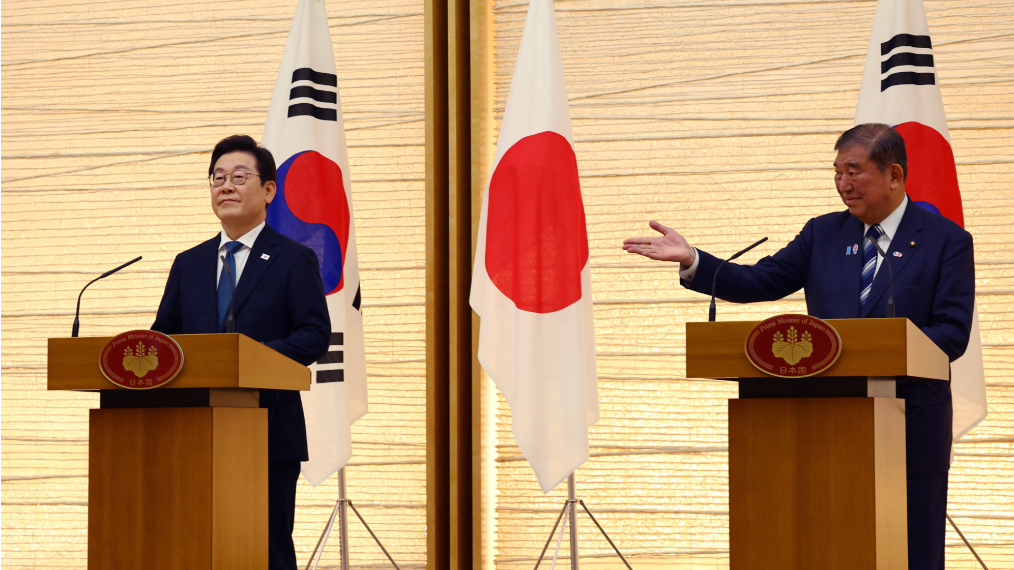 S. Korean president visits Japan on ties