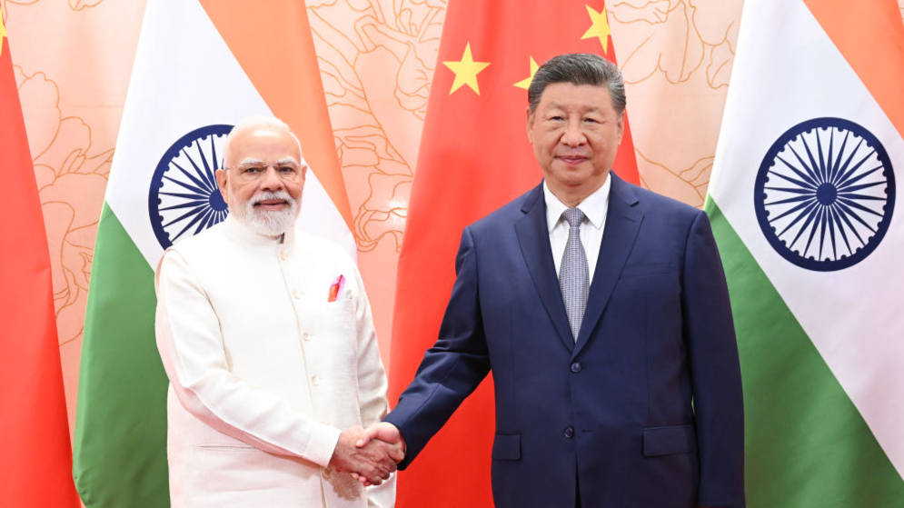 Leaders pledge greater Sino-Indian solidarity
