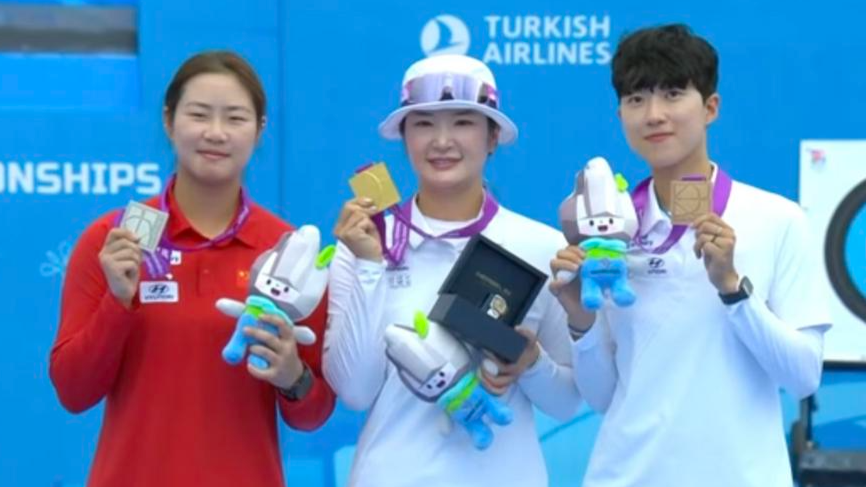China's Zhu wins women's recurve silver at World Archery Championships