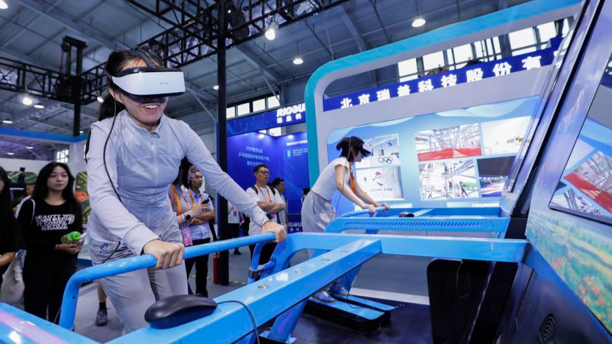 China rolls out list of top 500 service companies for this year