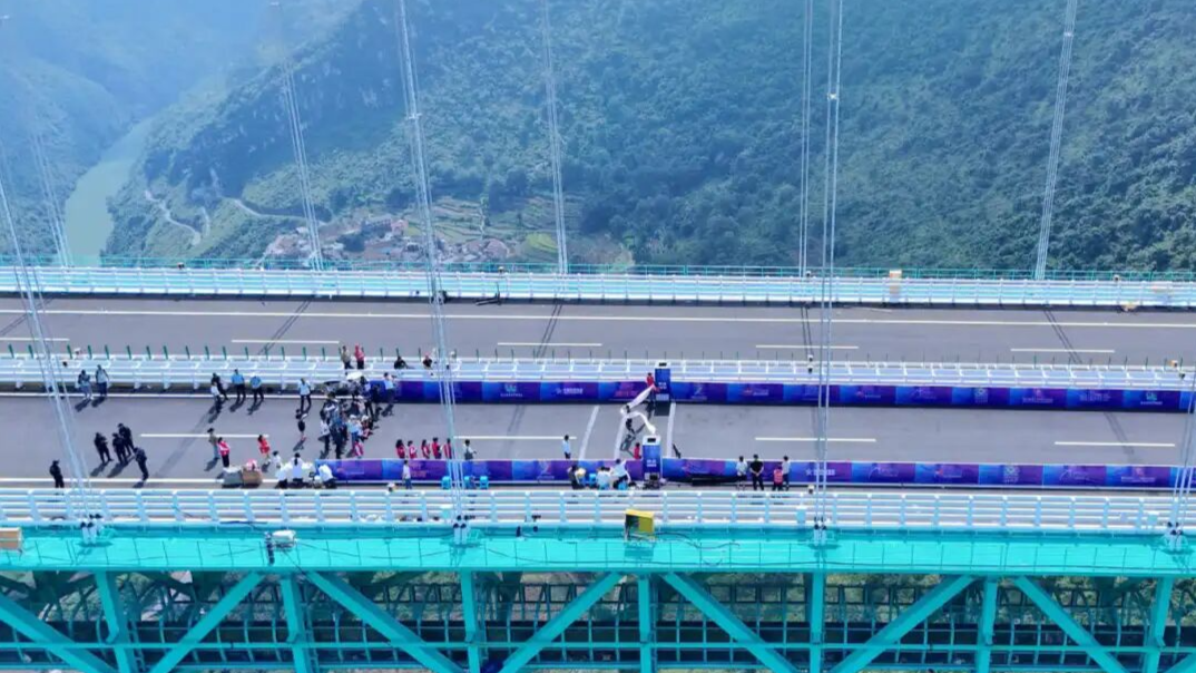 Frenchman Sybillain riding the wave of China's triathlon boom