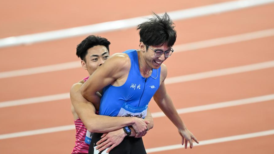 Li Zeyang, Chen Yujie blaze to 100m titles at 15th National Games