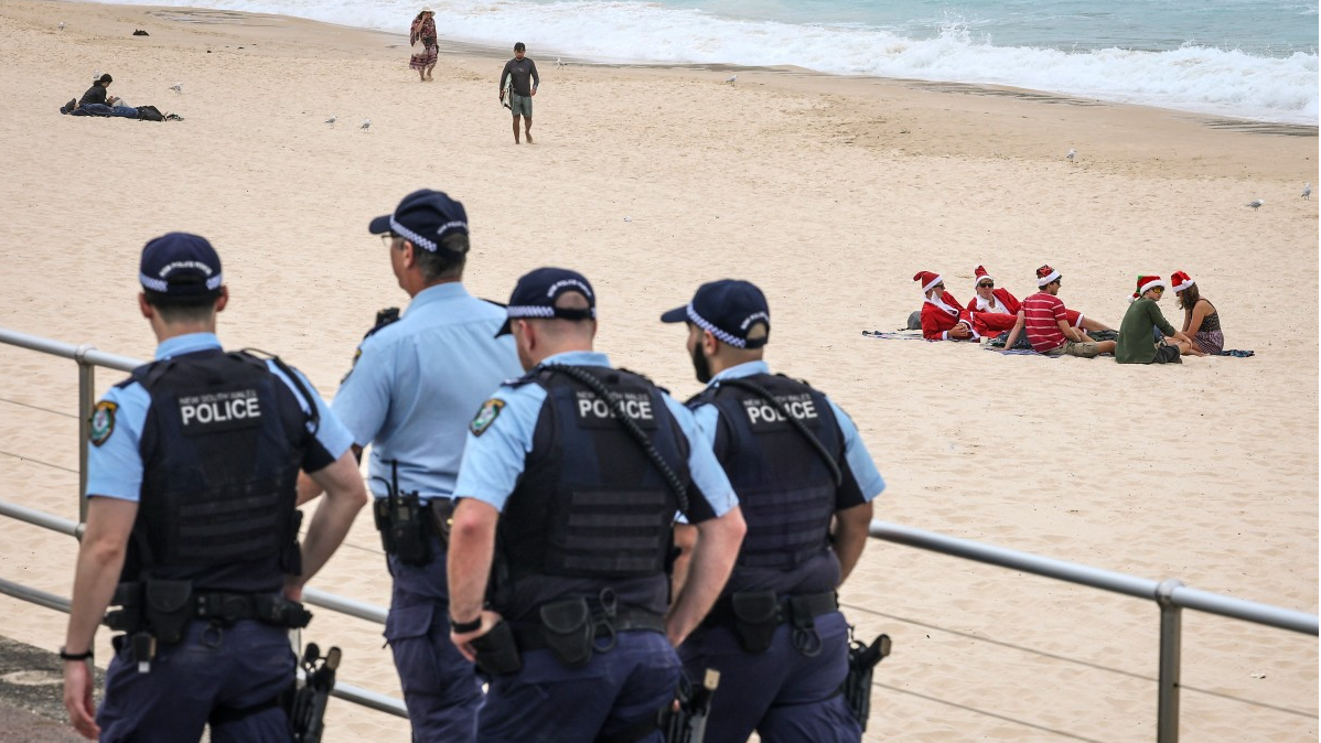 Record police force to patrol Sydney's New Year Eve after Bondi shooting