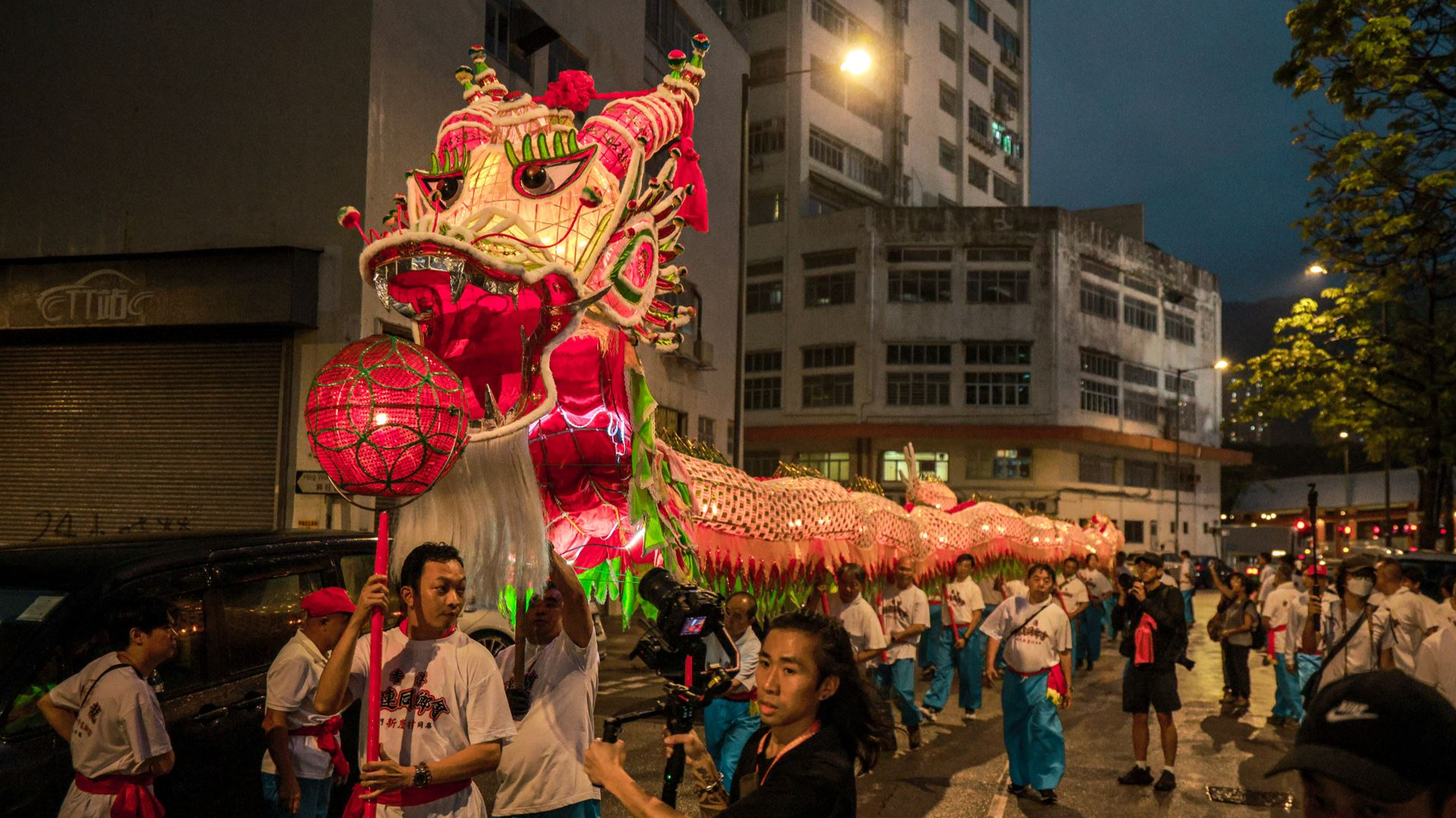 Gauze dragon returns to HK after nearly half a century